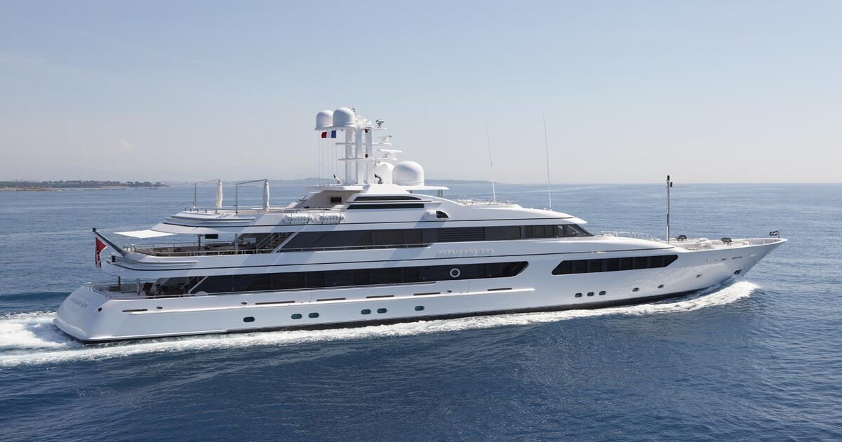 Hurricane Run Yacht Charter – Luxury 53.6m Superyacht by Feadship