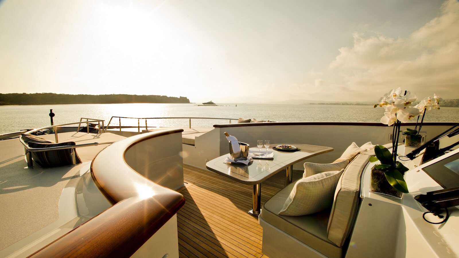 La Dea II Yacht Charter – Luxury 49m Superyacht by Trinity Yachts