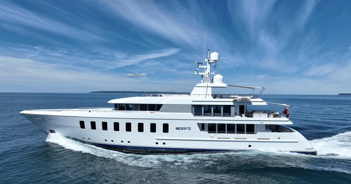Sport Yacht Charter - Luxury 44.7m Superyacht by Feadship